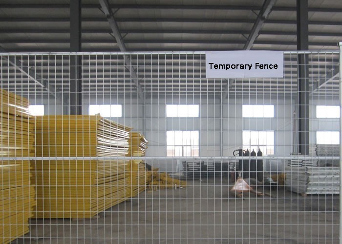 Hot Dipped Temporary Construction Fence , Temp Fence Panels 2.4m Length
