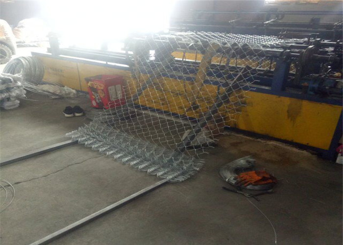 3mm Galvanized Steel Chain Link Mesh , Chain Wire Fencing 50ft Length